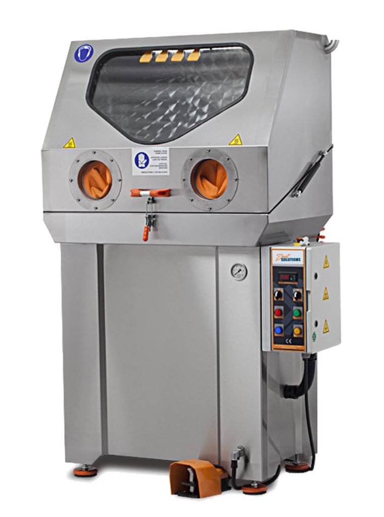 HIGH PRESSURE WASHING CABINE WITH HINGED DOOR - Dust Solutions